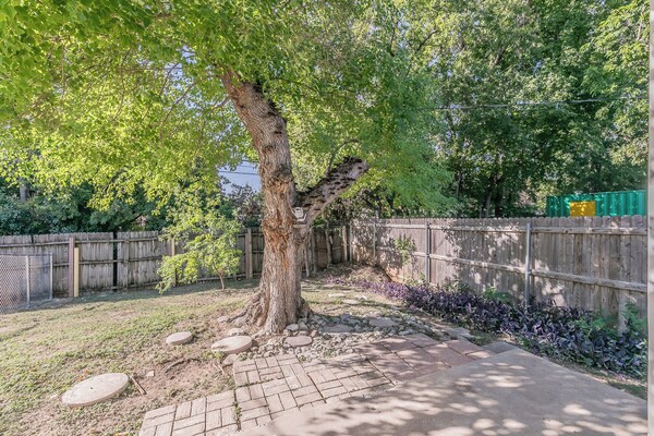 No Cleaning Fee!!~king Bed~near Dickies,tcu, Cultural District~sleeps 6 - Lake Worth, TX