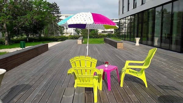 Retreat To Cozy Studio Convenience Beside Urban Campus | 2 Studios - Dijon