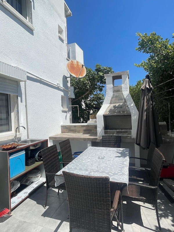 2-bedroom House In Karaoğlanoğlu With Private Pier And Walking Distance Casino - Northern Cyprus