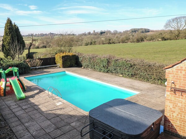 Woodpit Cottage, Family Friendly, With Pool In Watnall - Nottingham