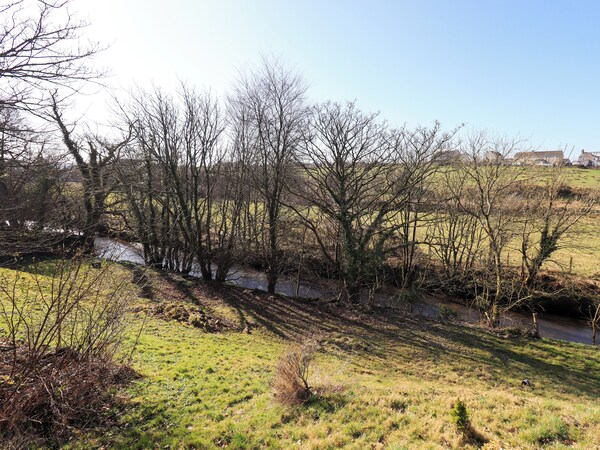 Valley View, Pet Friendly In Cleator Moor - St Bees