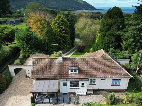 Barton Lodge, Pet Friendly, Country Holiday Cottage In Porlock - Porlock