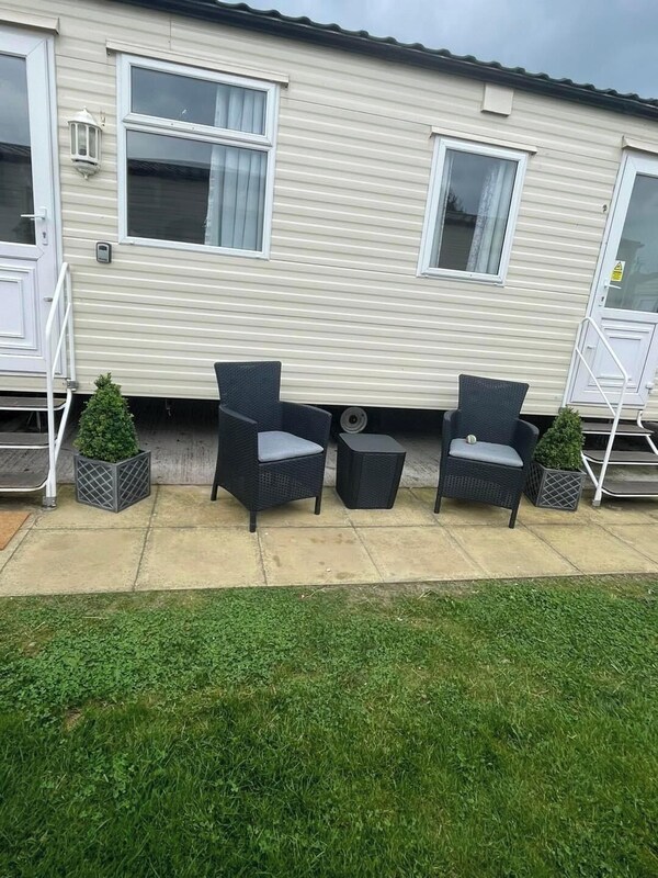 Marine Getaways Caravan Hire\n\na Home From Home Experience In Luxury.. - Towyn