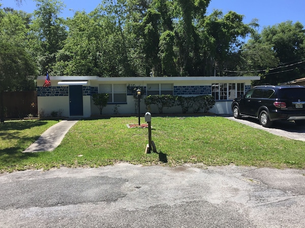 3-bedroom House In Marvelous Hudson With Ac, Wifi - Spring Hill, FL