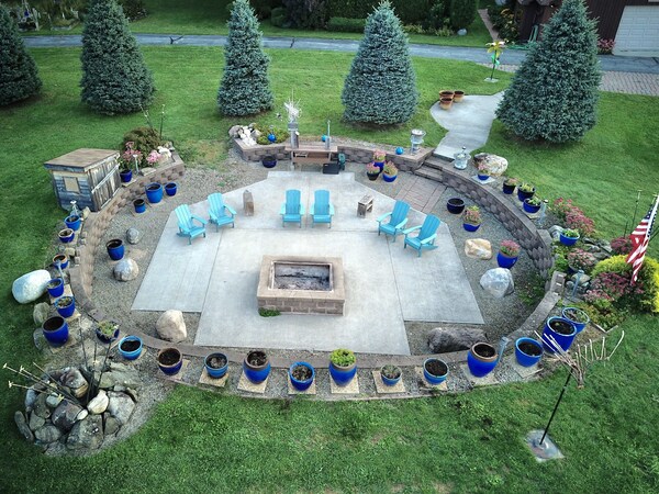 Fire Pit, 8 P Spa, Yard Games              Board Game Rm! Family Friendly - Stony Brook State Park, Dansville