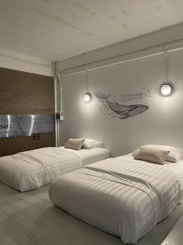 Chic 1-bedroom For 4 Pax Apartment. Youll Feel Like Home, Close To The Beach - Rayong