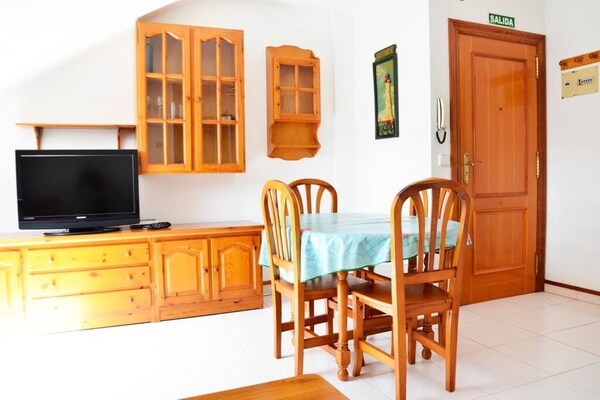 Apartamento En Somo Con 2 Plazas De Garaje - Solares