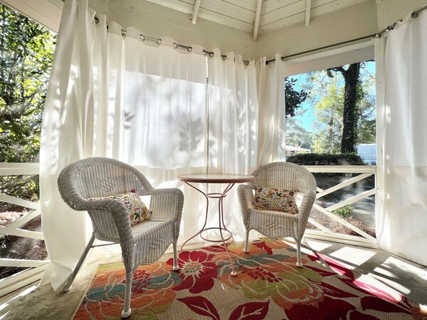 Artsy 3/2 Cottage Near The Bay In Charming Fairhope - Just Renovated - Alabama