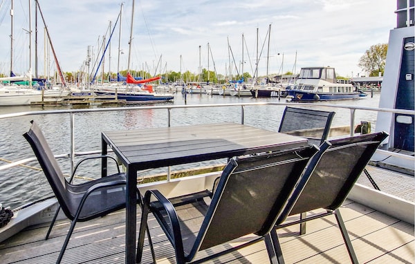 2 Bedroom Amazing Ship In Naarden - Naarden