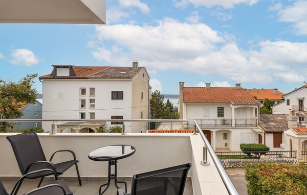 1 Bedroom Stunning Apartment In Dramalj - Crikvenica