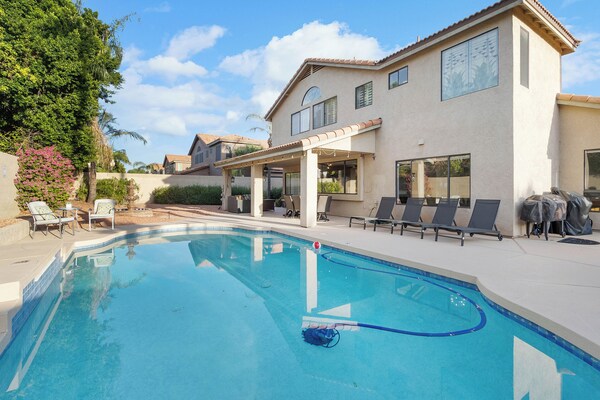 Prime North Scottsdale | Hike, Golf & Lounge By The Pool | Pet Friendly - Phoenix, AZ