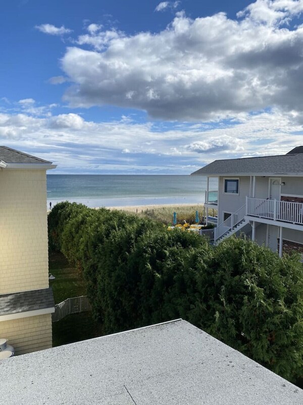 Beach Getaway: 5br Home Near Attractions - Old Orchard Beach, ME