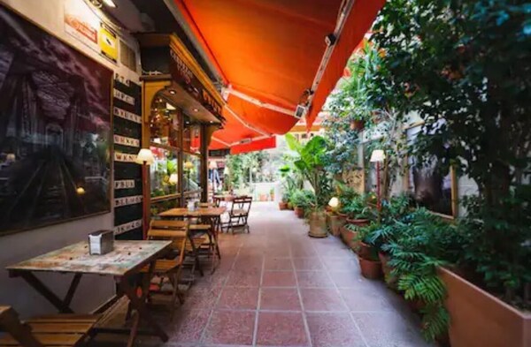 Charming Two Bedroom Bedroom In The Heart Of Seville! - Seville