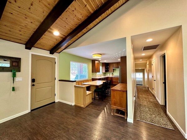 3 Bedroom, Community Beach, Bbq, Hot Tub, Pool Table (Zc1004) - Zephyr Cove, NV