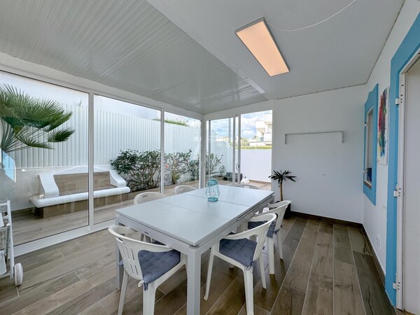 House With 2 Bedrooms And Terrace Near The Sea - Lagos