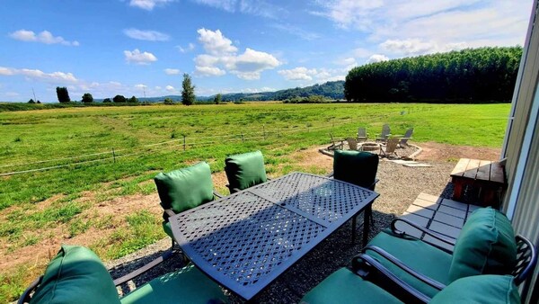 3-bedroom Barndominium On A Family Farm In Charming Clatskanie Countryside - Oregon