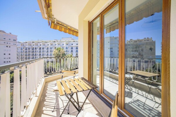 Sublime Apartment With Parking - 2br/6p - Martinez Terrace - Cannes