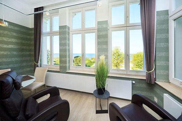 Ostsee-deluxe-suite Mit Panorama-blick Auf Die Ostsee - Zempin