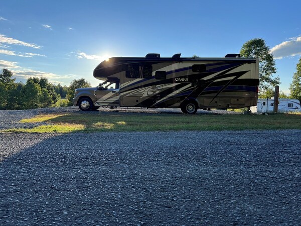 Cozy Campground, Fhu, Large Rv Gravel Pad, Sunset Views, In Relaxing Old Fort - Tennessee