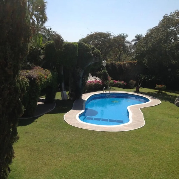 Preciosa Casa, Alberca Con Caldera, Enorme Jardin - Cuernavaca