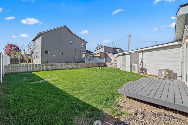 Shamrock Stay| Fire Pit| Boise| Bike Path|sleeps 6 - Meridian, ID