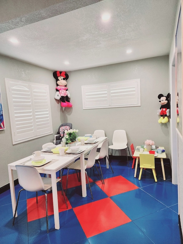Ua Charming 3-bedroom House With Wifi, Ac In Delightful Garden Grove - Garden Grove, CA