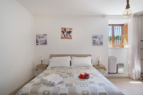 Pension 'Camera Aaron In Villa Vista Mare' Mit Gemeinsamer Terrasse Und Wi-fi - Sorrent