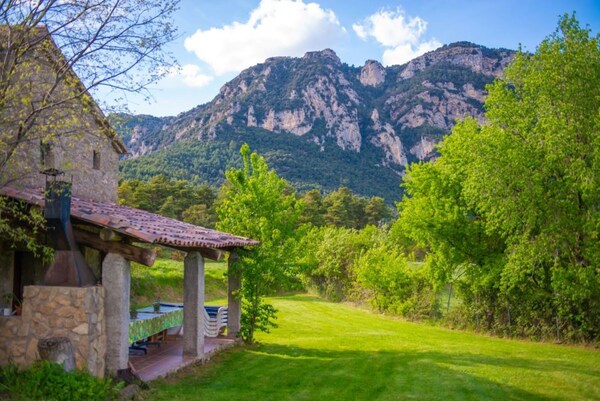 Country House 'Can Caubet Lll' With Mountain View, Shared Pool And Wi-fi - Avià