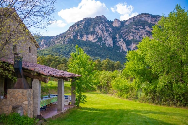Country House 'Can Caubet Lll' With Mountain View, Shared Pool And Wi-fi - Avià