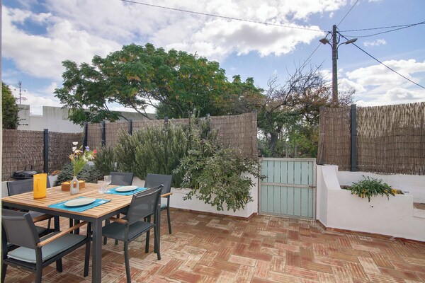 Casa De Vacaciones 'Casa Do Limoeiro' Con Jardín Privado, Wi-fi Y Aire Acondicionado - Tavira