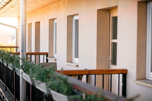 Comfort Double Room With Balcony Incl. Breakfast - Hotel Zum Goldenen Löwen - Peitz