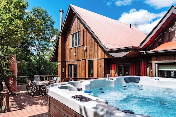 Chalet - Spa & Ski Out In Mont-blanc - Laurentides