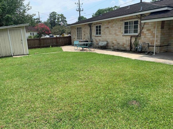 Cozy Home By Ul  Steps To Festivals & Family Fun - Lafayette, LA