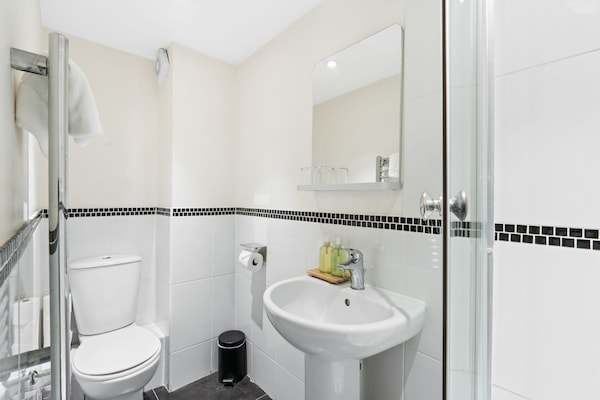 Charming Seaside Escape: Steps From Brighton Pier - Kemptown