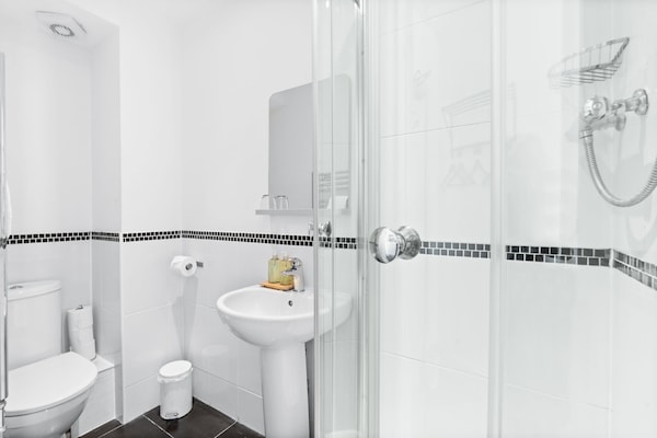 Stay By Brighton Modern Comfort In The City - Brighton and Hove