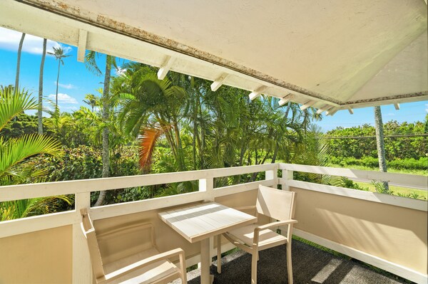 Bright And Fresh, Beachfront Living Renovated 1/bd Corner Unit - Lihue, HI