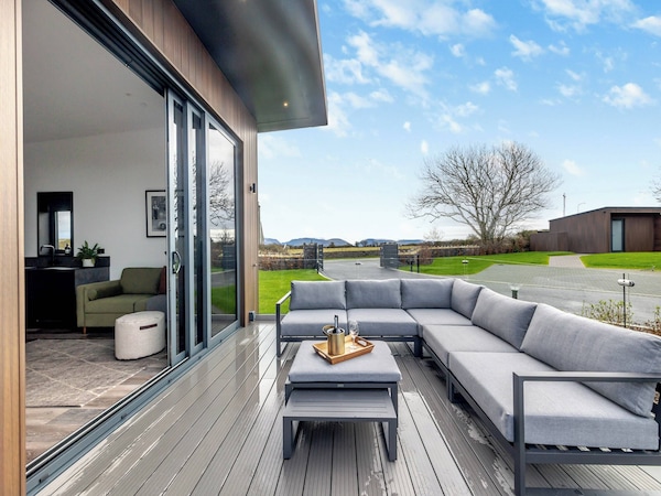 Lodge Five - Uk42797 - Benllech