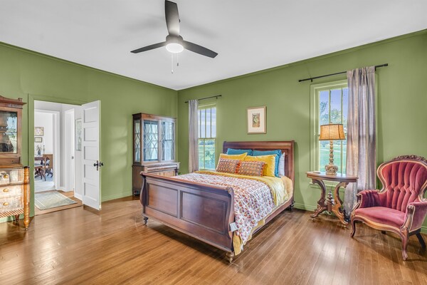 Walk To Msu | Spacious | Family Space - Starkville, MS