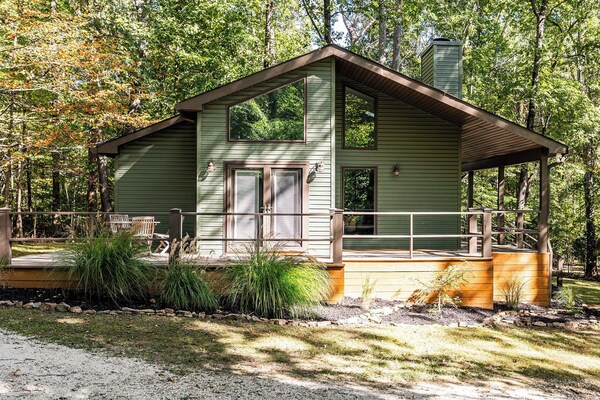 Charming Woodland Cabin Retreat: Cozy & Relaxing Escape Near Nashville - Montgomery Bell State Park, Burns
