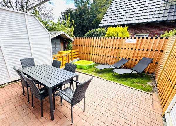 Hochwertiges Ferienhaus, Strandnah Mit Eingezäuntem Garten Und Fahrradgarage! - Varel
