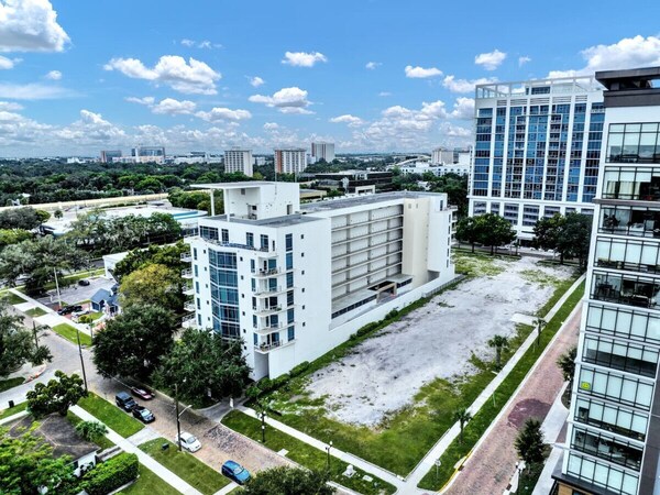Luxury 1260sq Ft 2 Bd/2bth In Dt - Maitland, FL
