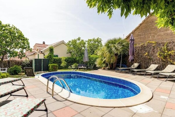 Old Stone House With Private Swimming Pool.\n\n - Split