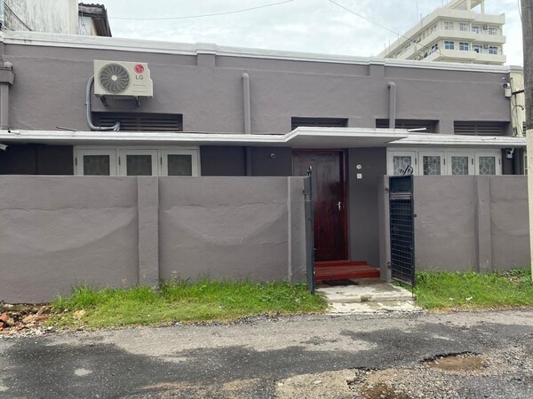 Ac Home In Wellawatta Colombo 06 - 2ac Bedrooms & Servant/guest Room - Colombo