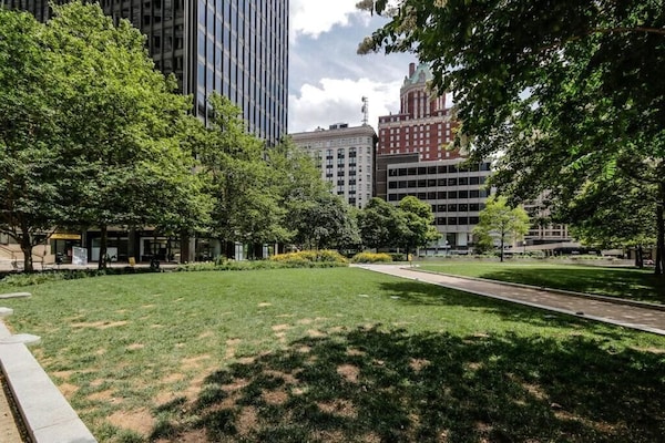 Large 1 Bedroom Apartment In Charming Baltimore With Ac, Wifi, Gym Parking. - Parkville, MD