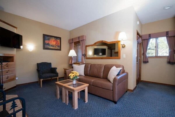 Charming Resort In Olympic Valley, Ca. Walking Distance To Palisades Tahoe Ski - Tahoma, CA