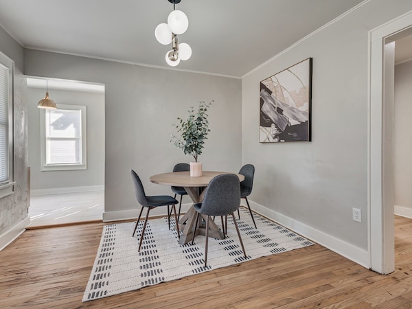 Charming 2-bedroom House In The Heart Of Oklahoma City. - Oklahoma City Zoo, Oklahoma City