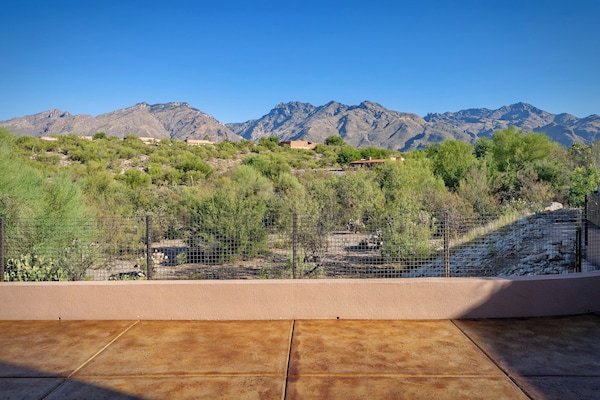 Tranquil And Luxurious Guesthouse Near Hikes And Trails In Tucson With Hot Tub - ツーソン, AZ
