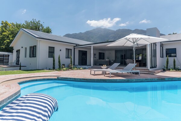 Totally New 4-bedroom Villa With Ac, Pool And Wifi In Brilliant Franschhoek - Franschhoek