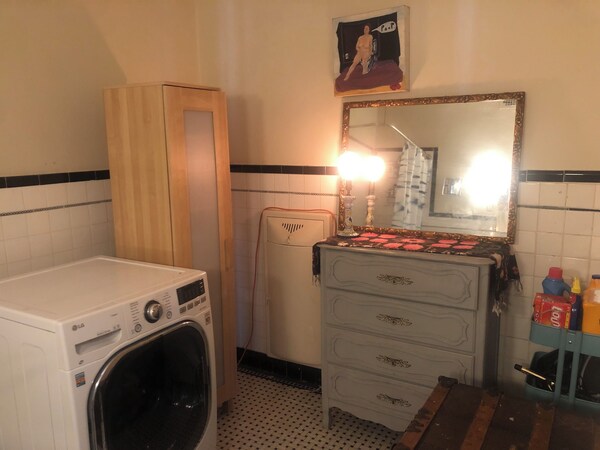 Charming, Sunny 2-bedroom In Fort Greene - Crown Heights, NY