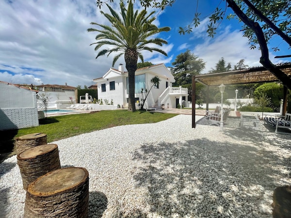 Villa Exclusiva En Granada - Albolote